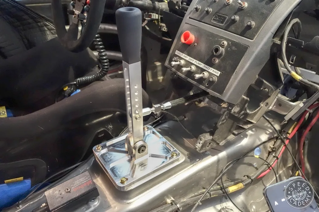 High-performance vehicles transmission: Sequential gearbox