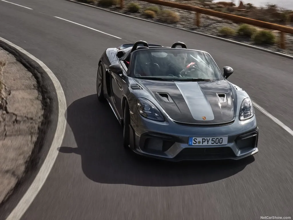 Porsche 718 Spyder RS Debuts As Final 718 Model