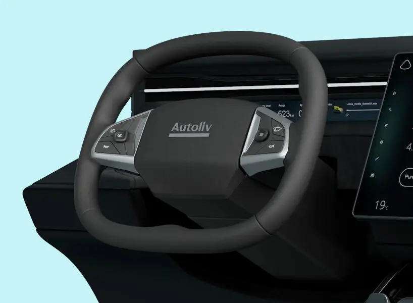 Foldable Steering Wheel Tech Debuts at CES for Middle East A